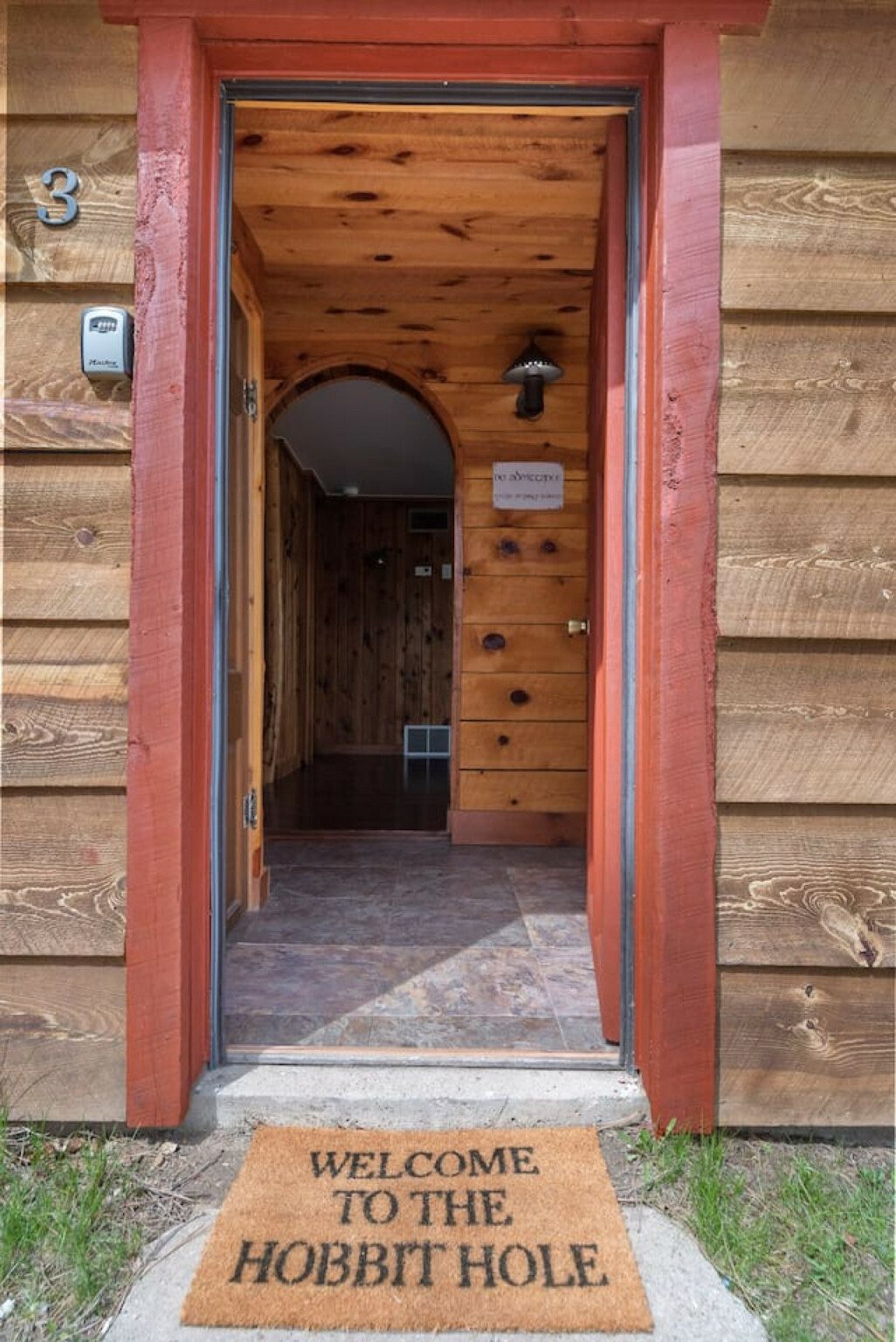 Hobbit Hole: Needle Spire Views + Firepit + Sauna - Black Hills Bungalows