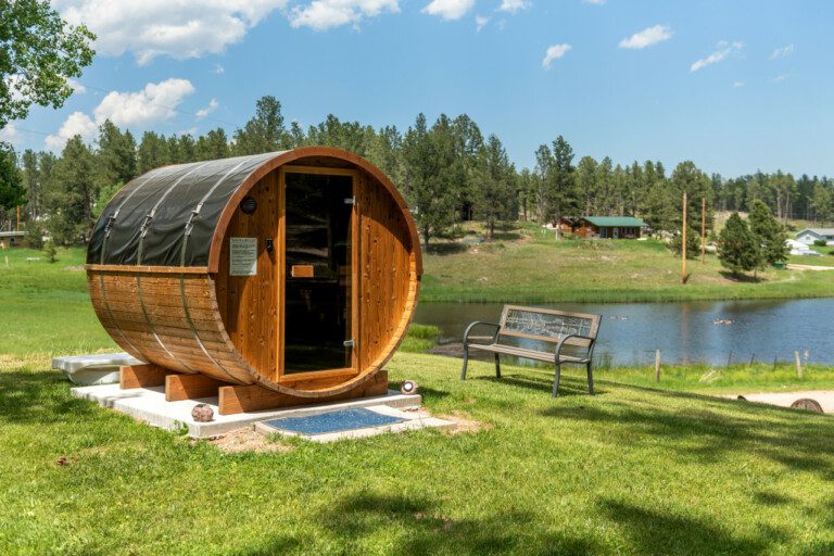 Sun Filled Joy: Hot Tub + Sauna + Watch Wildlife - Black Hills Bungalows